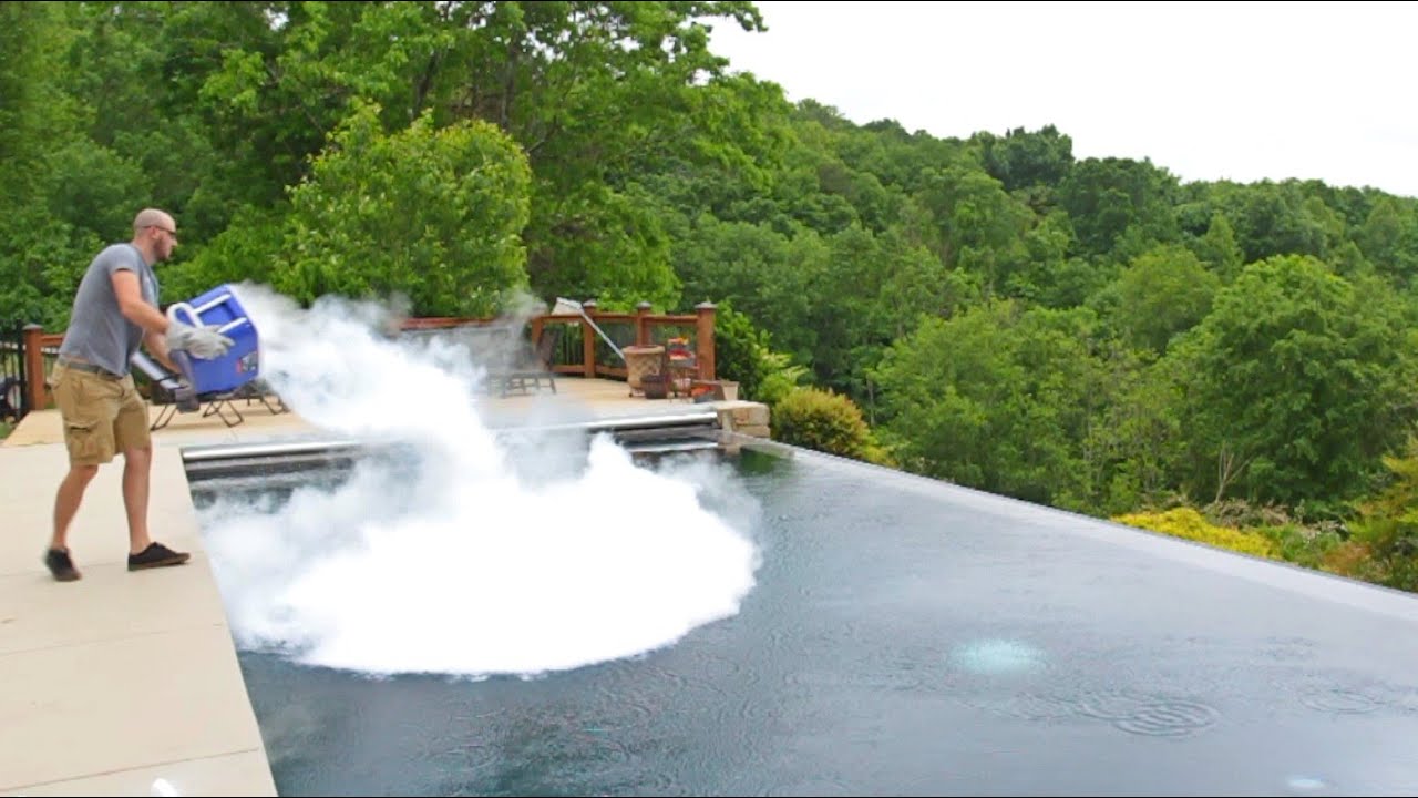 I tried 30 pounds of dry ice in a pool… and it became art