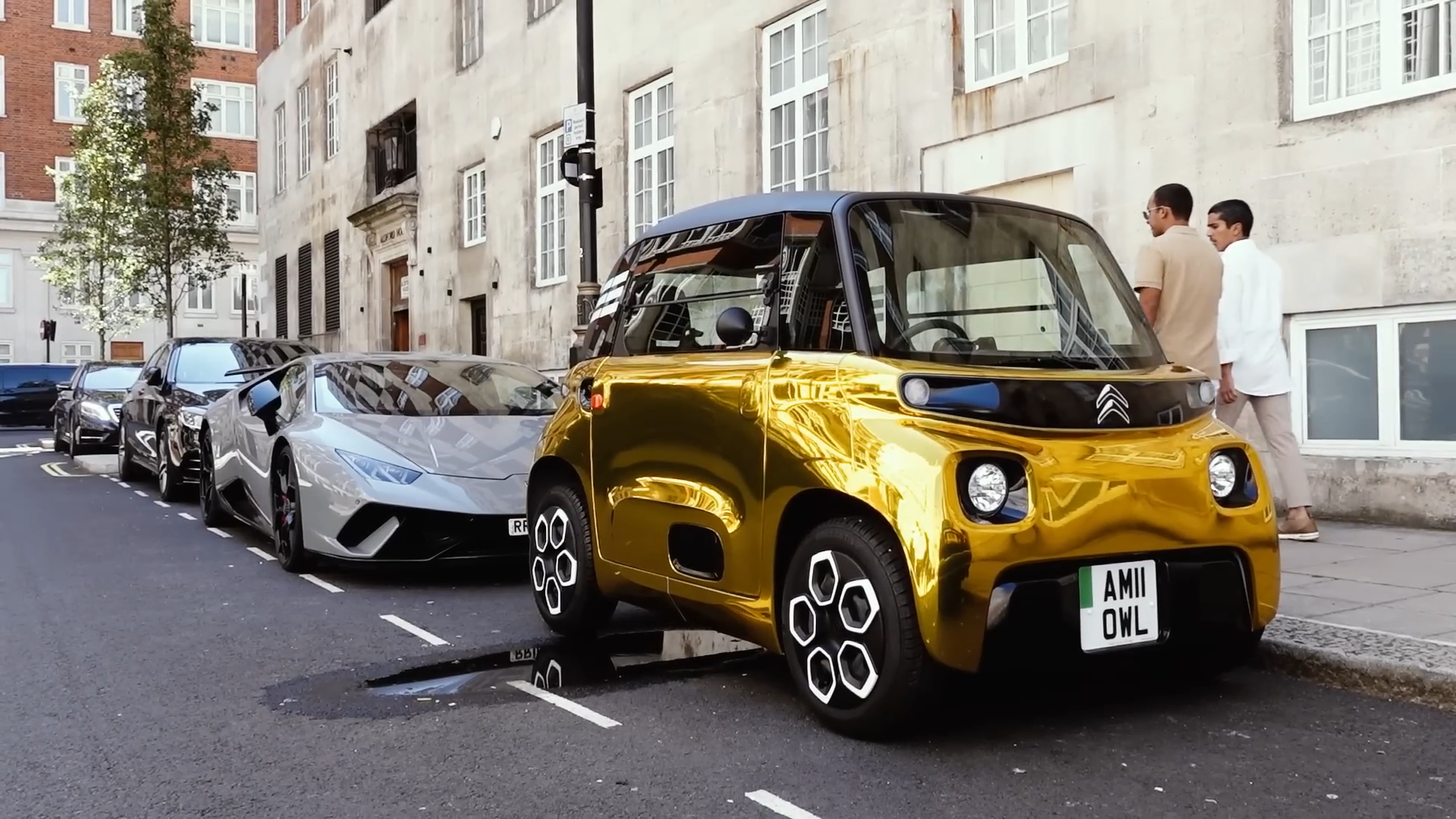 This Is The Weirdest Supercar Spotting Car Ever
