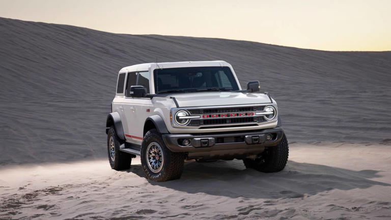 Ford kicks off irresistible Bronco lease offers for June