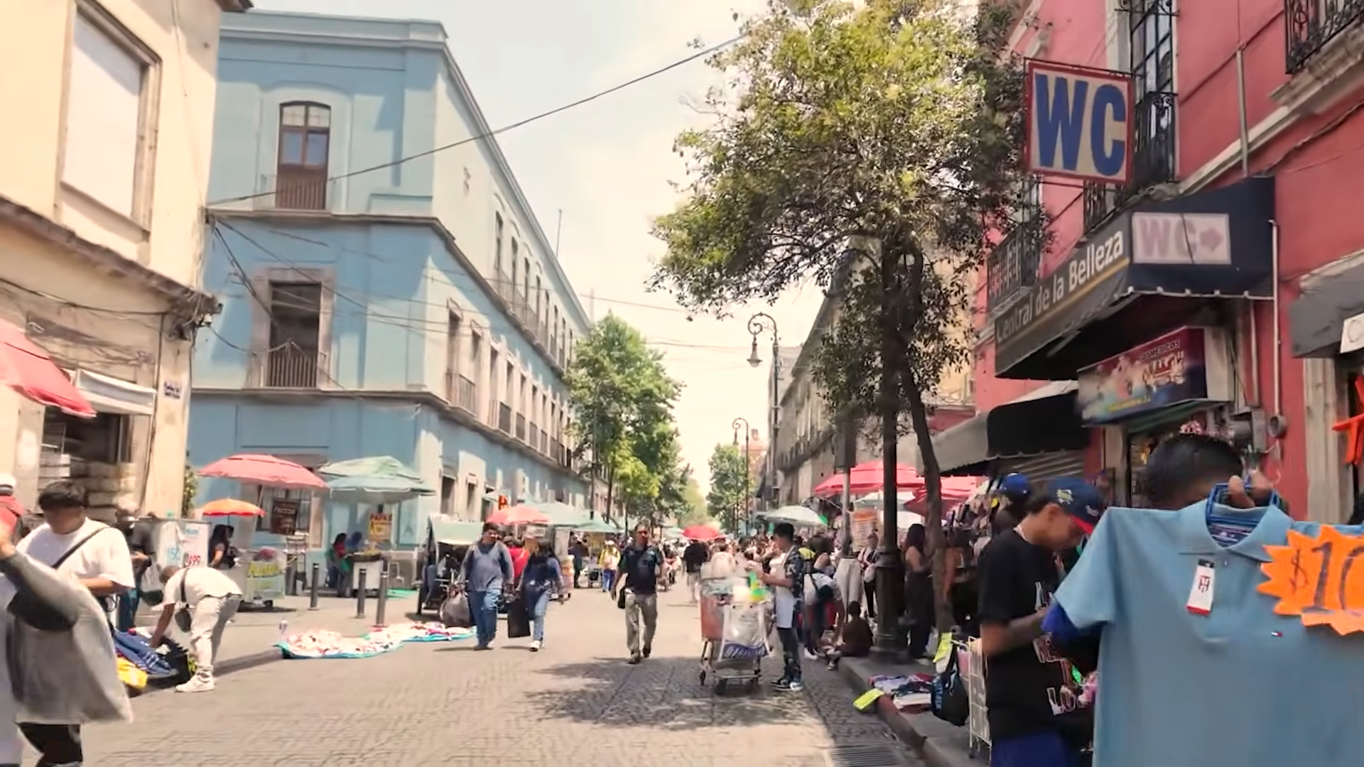 A Mexico City market sold fake jerseys - then police found 25 tons of ...