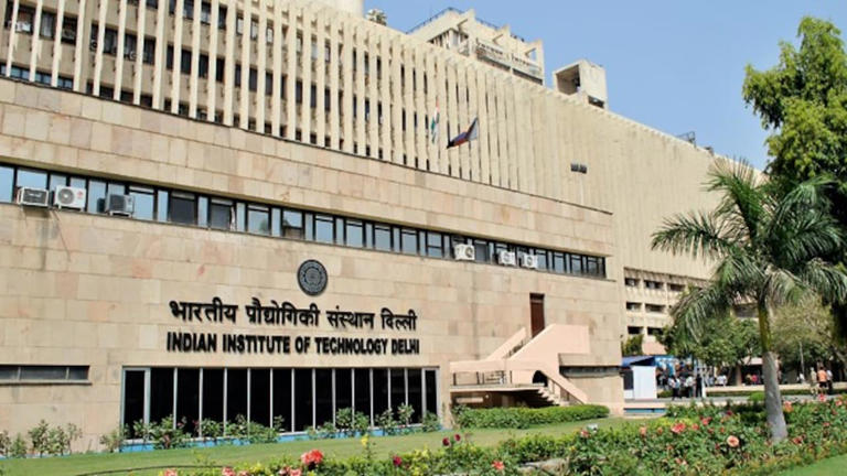 AI and machine learning में IIT DELHI करा रहा Online कोर्स, JEE की ...