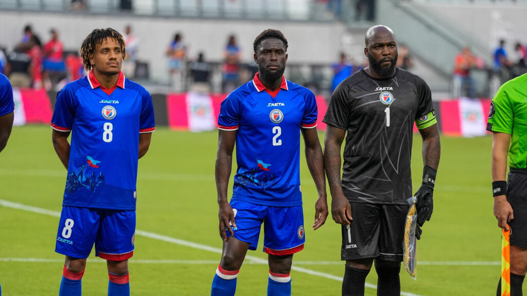 Mondial 2026 : la Fifa oblige Haïti à modifier ses maillots en urgence