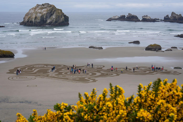 Our 8 favorite beaches on the central and southern Oregon coast
