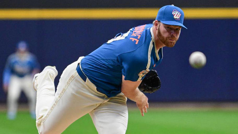 Brewers' Brandon Woodruff about to provide perfectly-timed boost