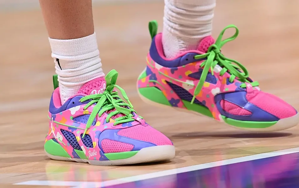 2026 sneaker trends blend retro flair with bold innovation