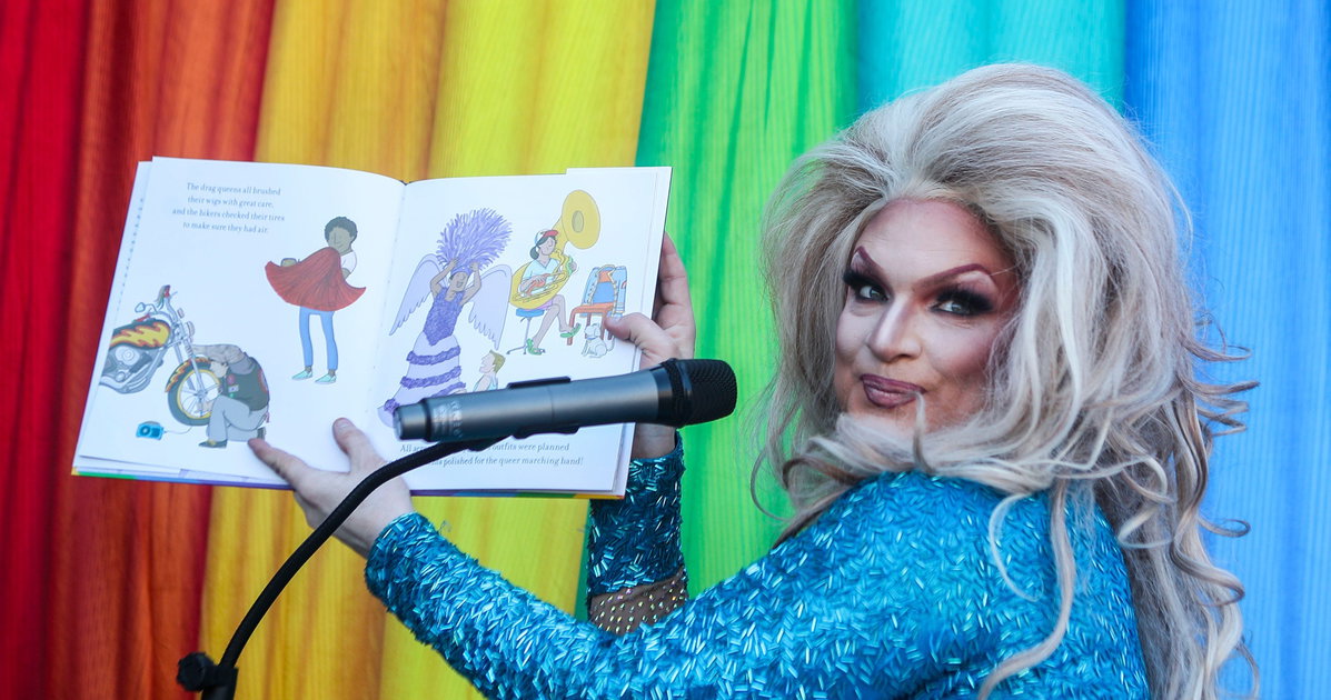 A far-right group planned a protest over a small city’s drag story ...