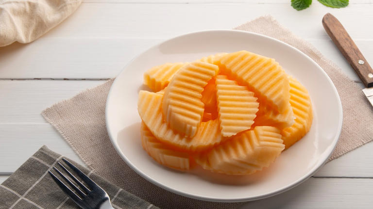 The popular melon you should avoid eating at a continental breakfast buffet