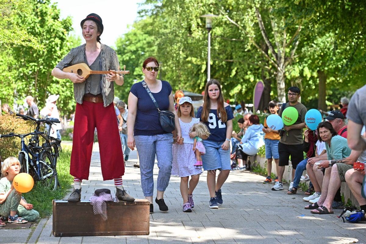 18. Westhangfest kommt: In Gorbitz werden die Eimer gestapelt