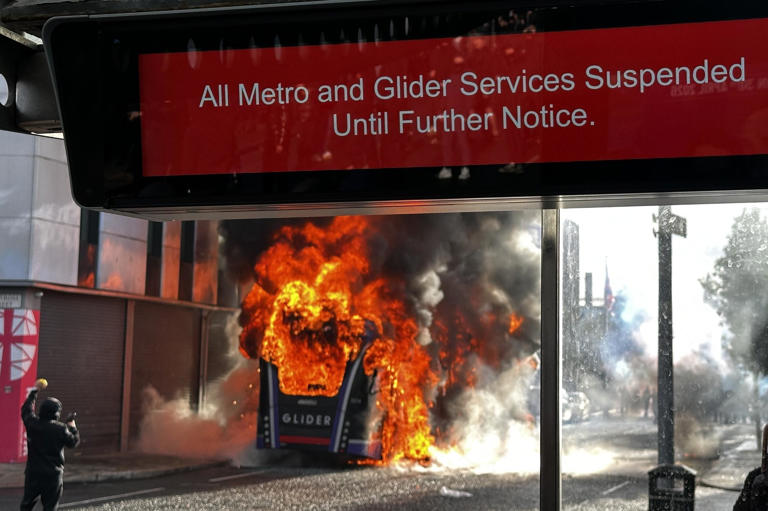 Belfast buses stop during today's evening rush hour: Trains and ...