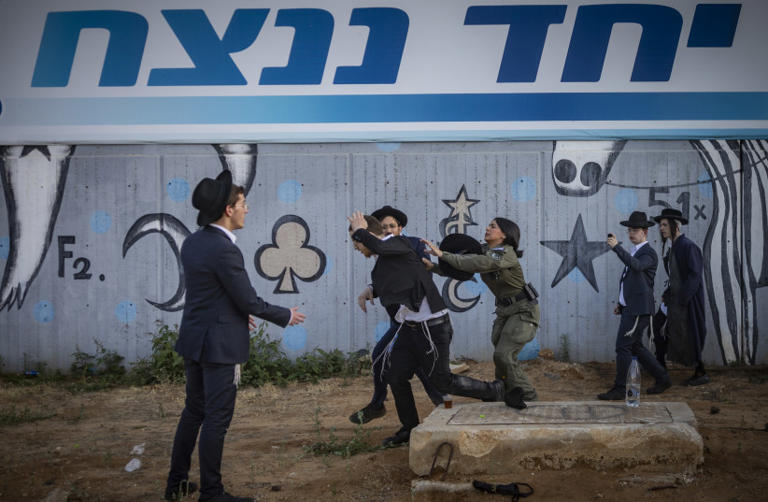 Haredi draft protests shut down highways, trains for two hours, scuffle ...