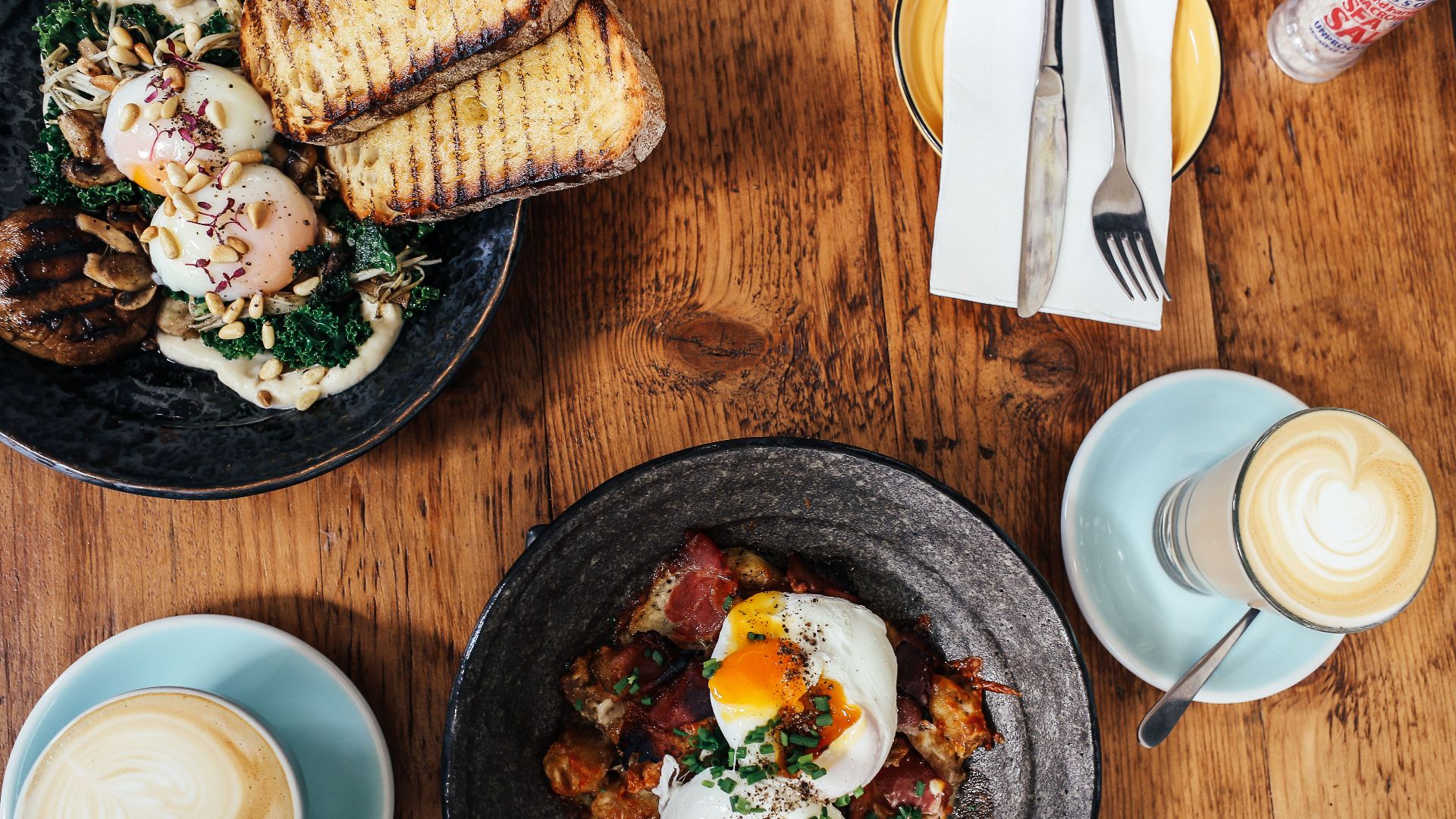 20 mindless eating habits that everyone over 50 needs to quit