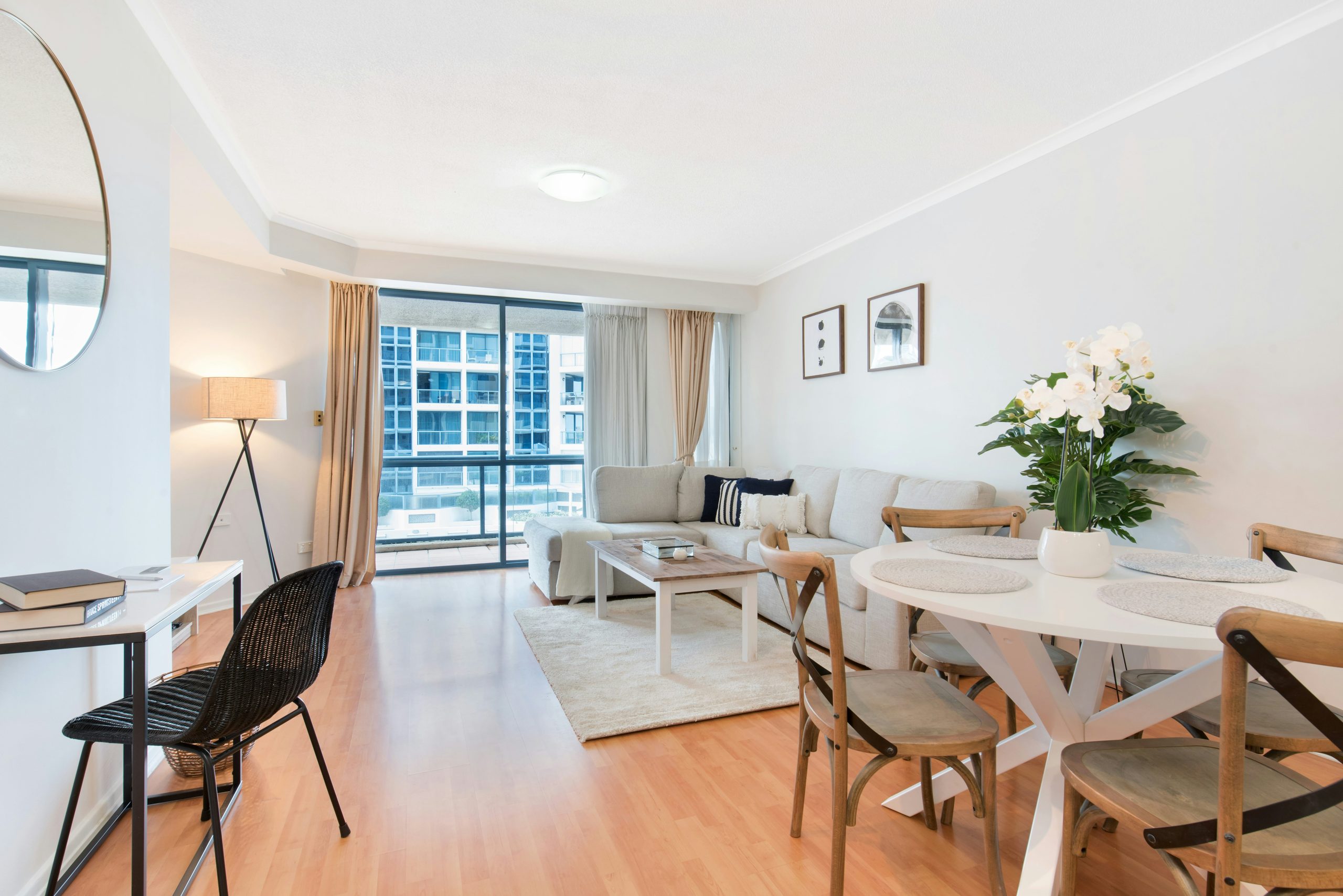 How to decorate an open-plan living and dining space