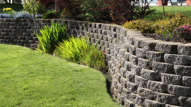 HGTV star Hilary Farr's backyard design is as functional as it is fabulous