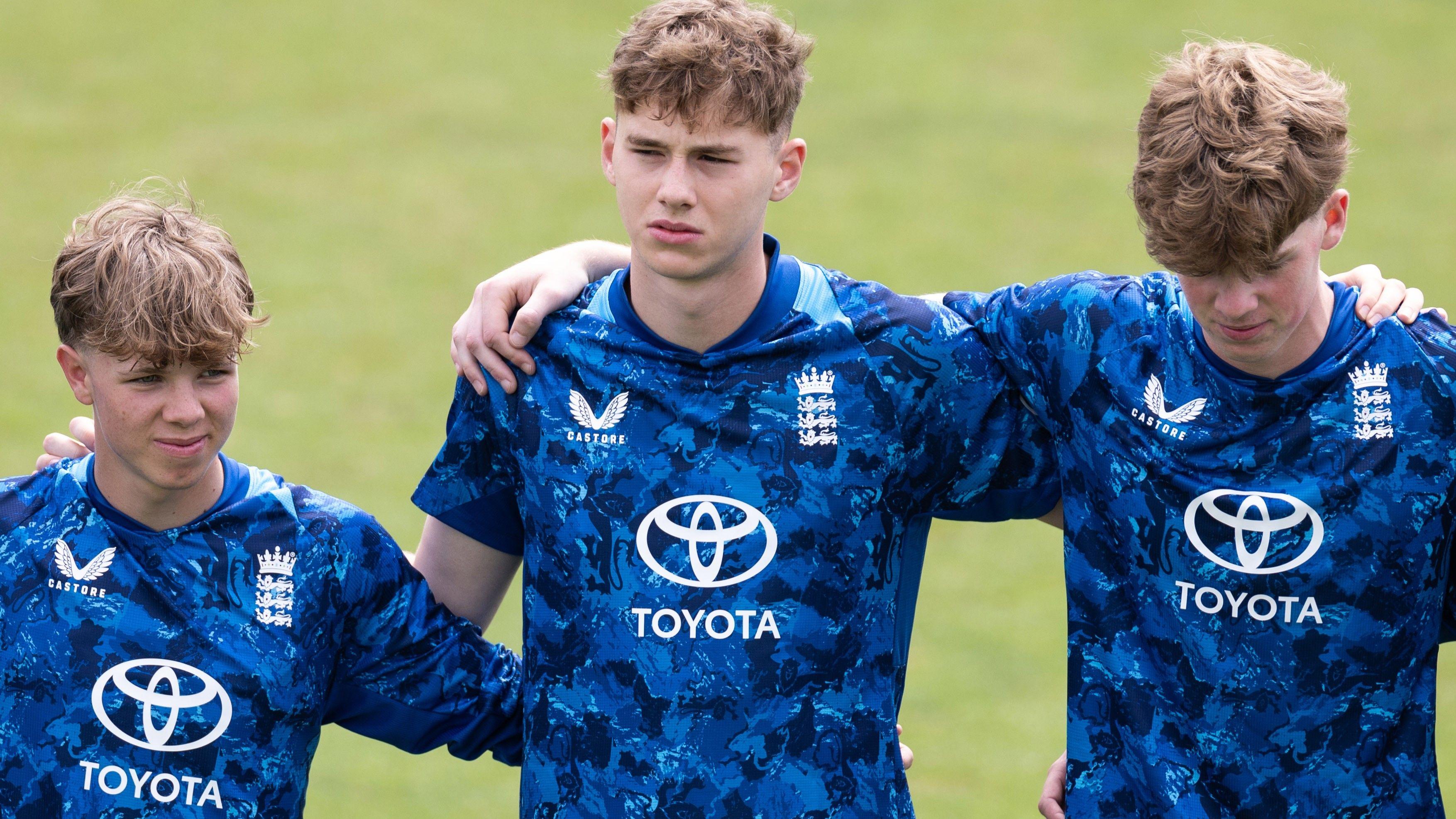 Flintoff and Harmison called up by England U19s