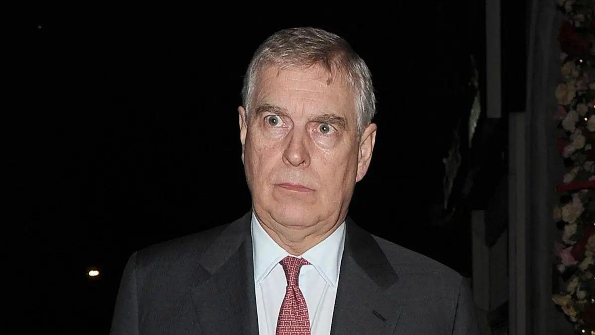 Disgraced ex-prince Andrew humiliated as gloves he wore while piloting ...