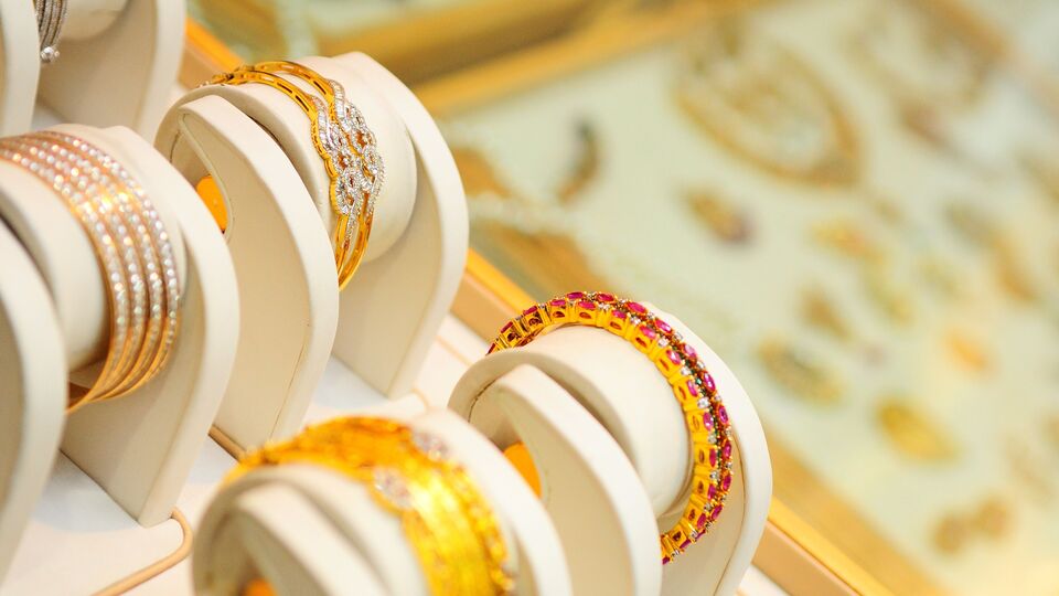 Gold, silver rates today: Comex gold and silver extend losses for 5th ...