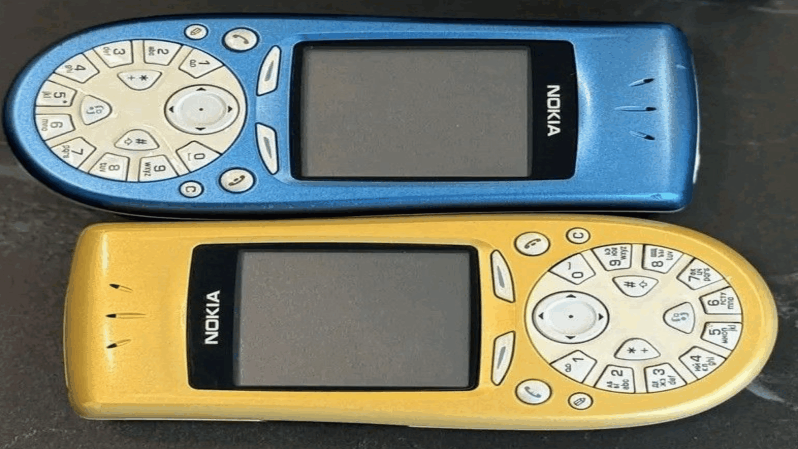 &15 Futuristic Phones From the 2000s That Still Look Like Sci-Fi Props