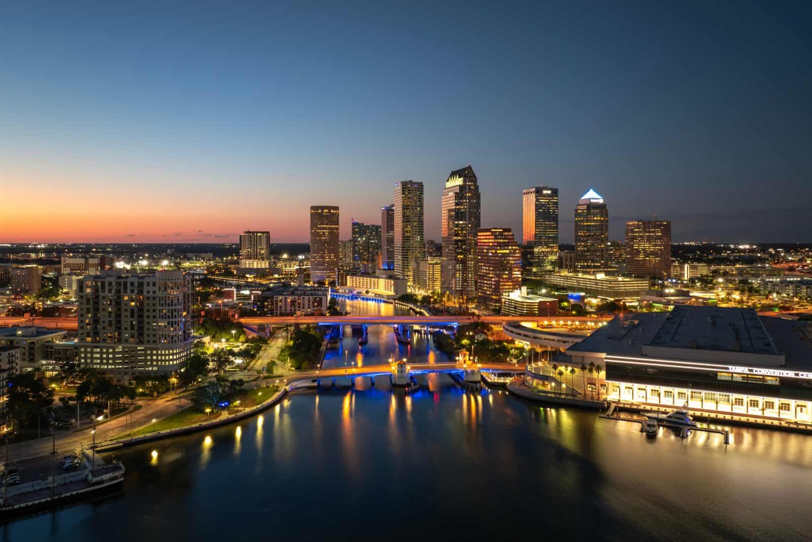 Texas lost its crown as America's top moving destination - here's where ...