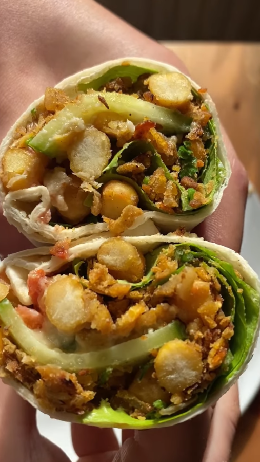 How to make a crispy and satisfying chickpea wrap