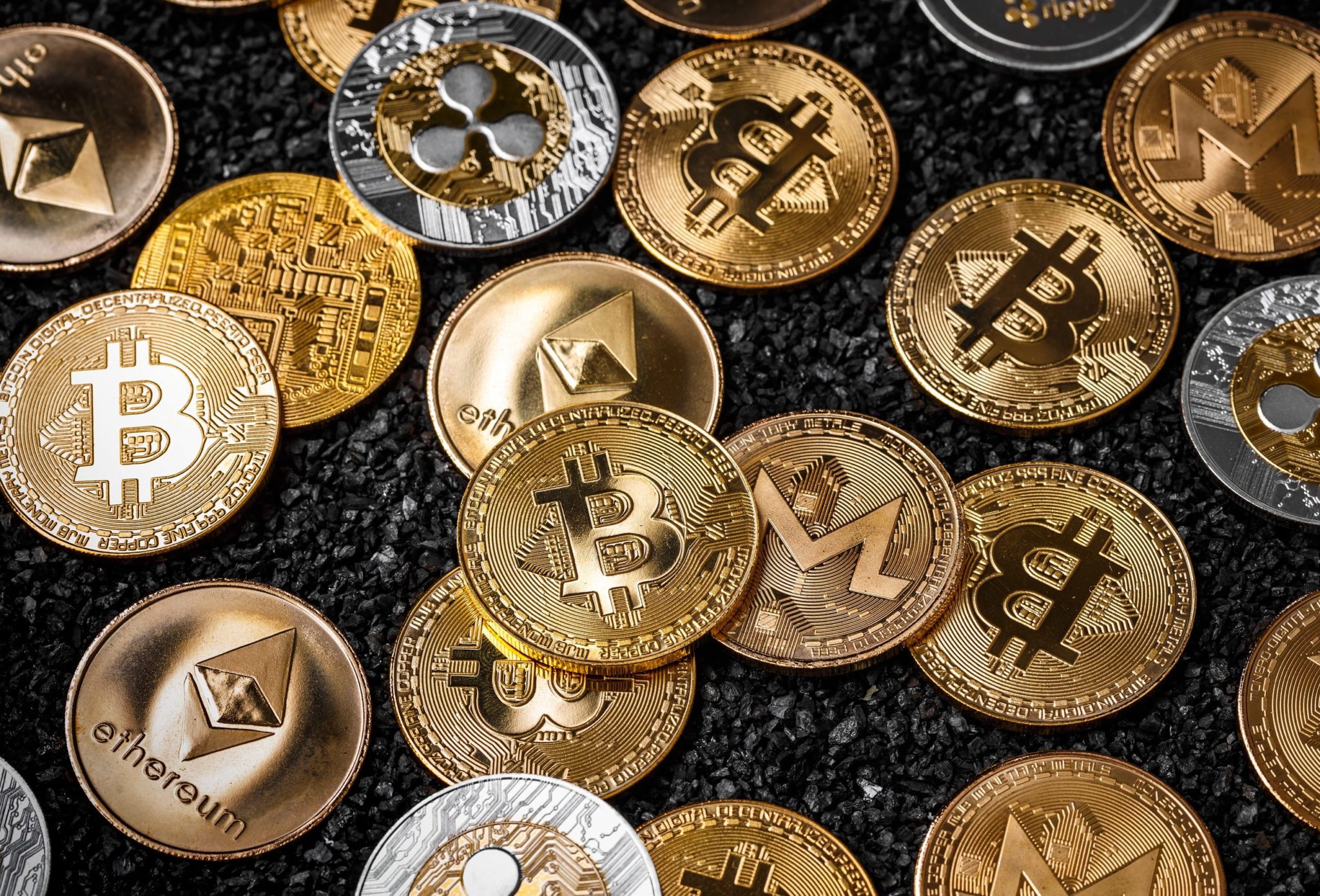 Narcotráfico lidera crimes com criptomoedas no Brasil: PCC e CV usam ...