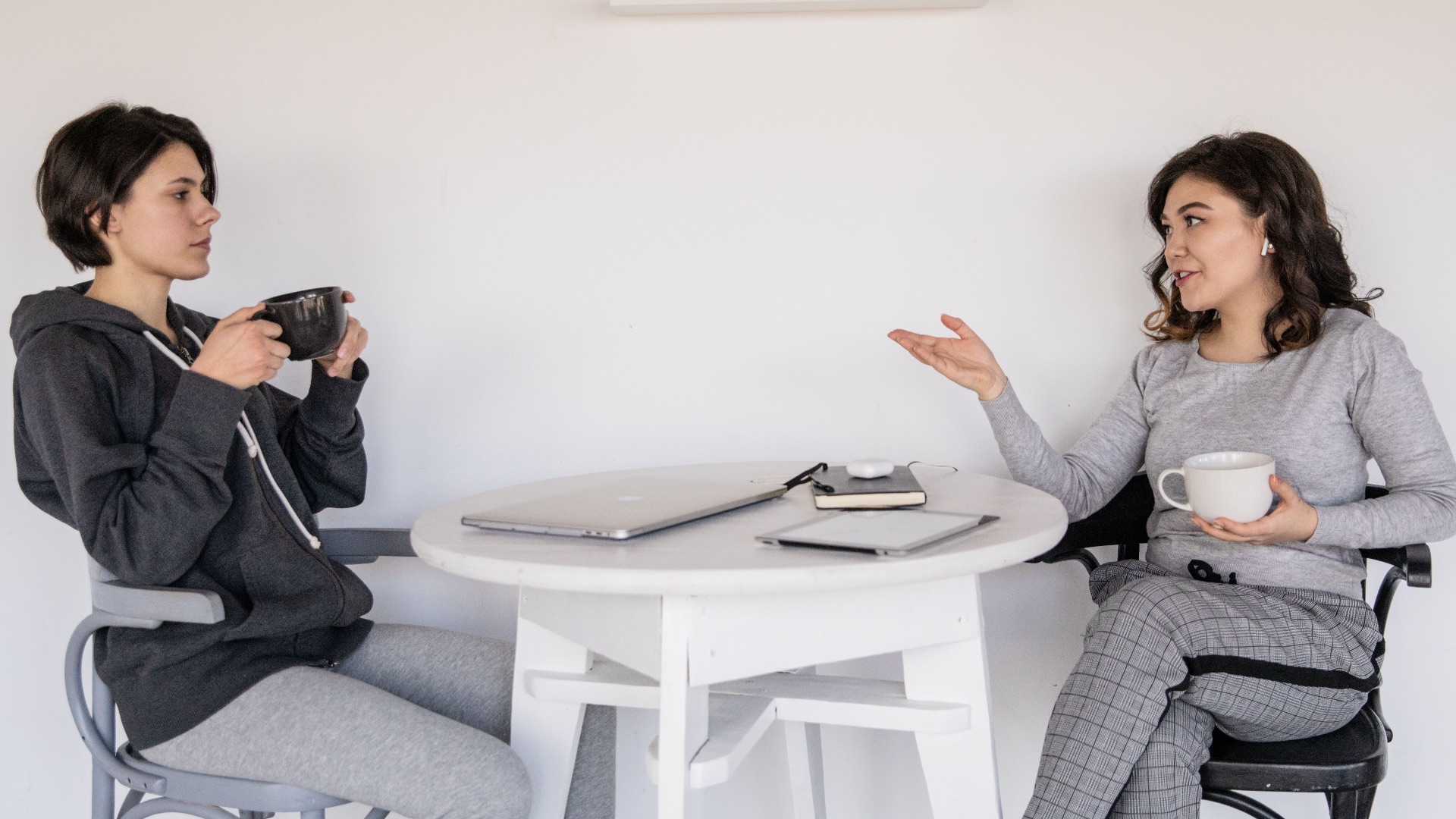 20 telltale signs people find you boring