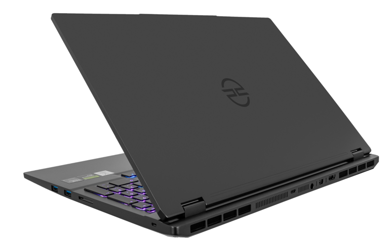 Notre essai du Ionico, le PC portable gaming conçu par PCSPECIALIST