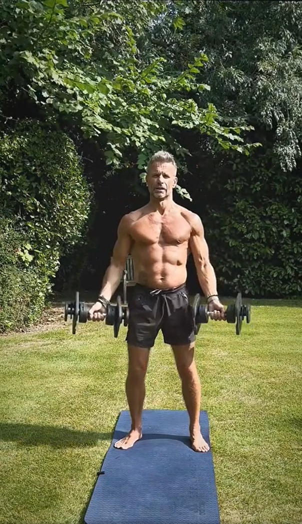 Train smarter and build more powerful pectoral muscles