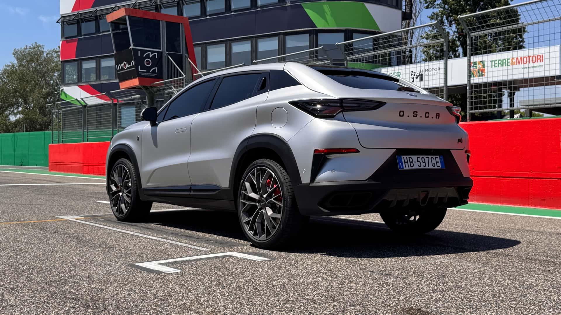Vergeten Italiaans sportwagenmerk keert terug, maar wel als crossover
