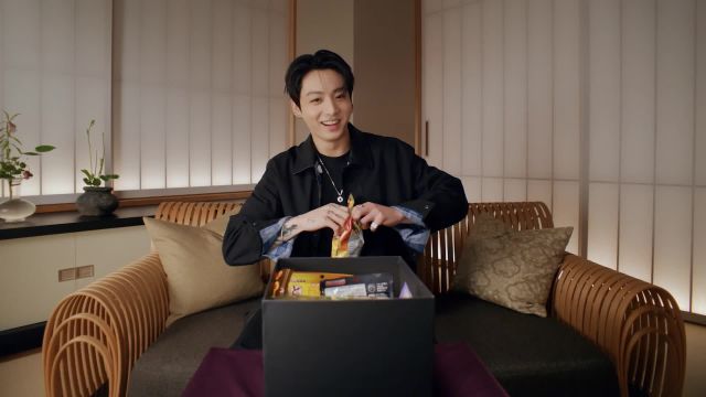 What’s in Jung Kook’s (snack) bag? Crème brûlée and candy