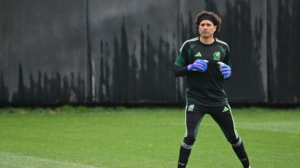 Mexico vs South Africa FIFA World Cup openeer: Goalkeeper Guillermo ...