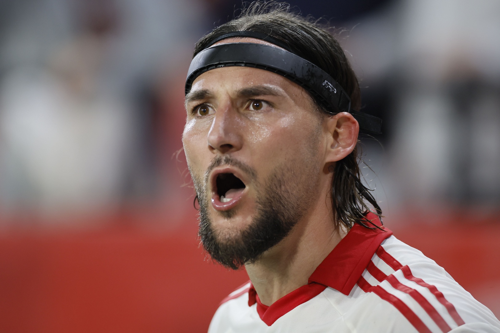 El serbio Nemanja Gudelj deja el Sevilla tras siete años de vínculo