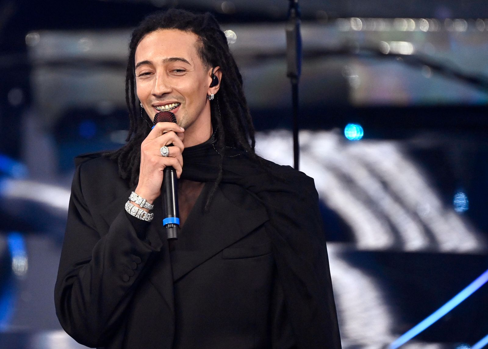 Ghali e la mamma approvano i conti del 2025: è stato un anno d’oro per ...