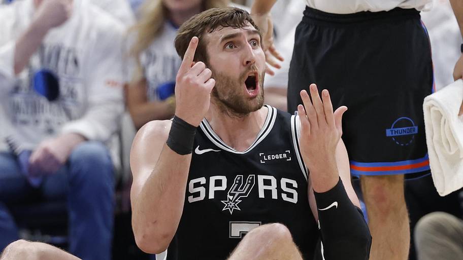 Spurs' title chances are being sabotaged by unreasonable Luke Kornet ...