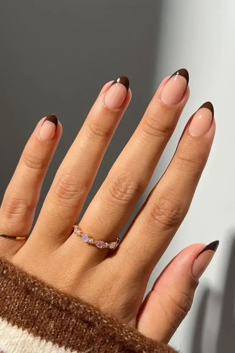 Los colores para una manicura francesa original y tendencia