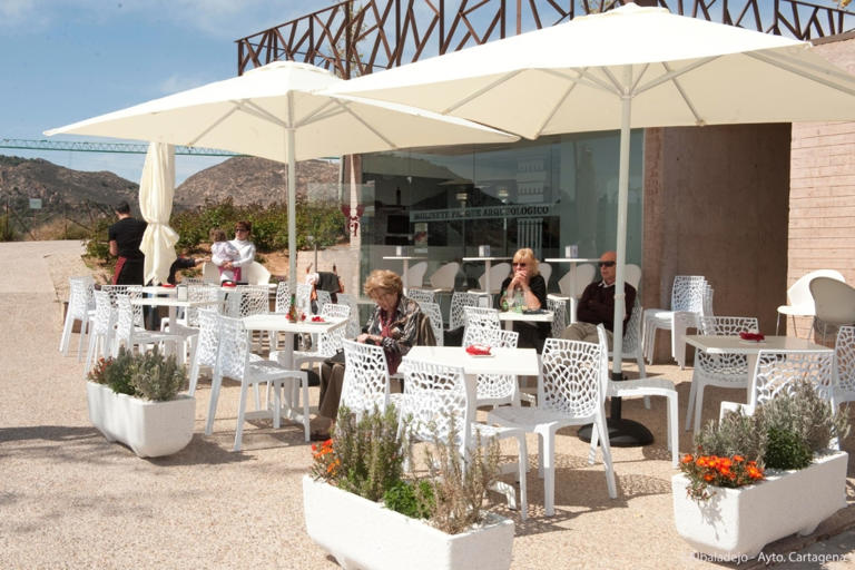 El Ayuntamiento de Cartagena saca de nuevo a concurso el bar del Parque ...
