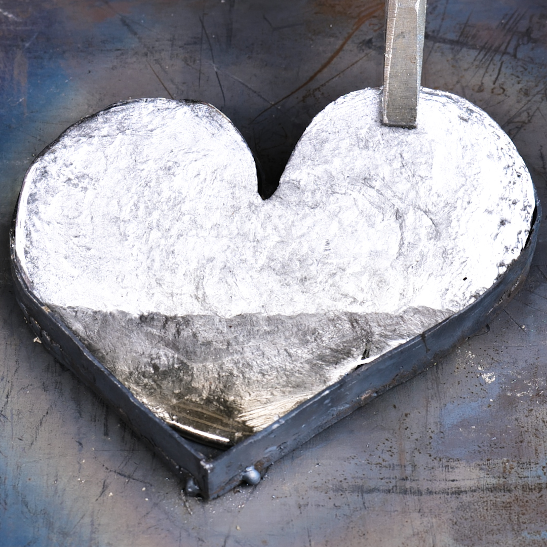 The satisfying process of metal casting