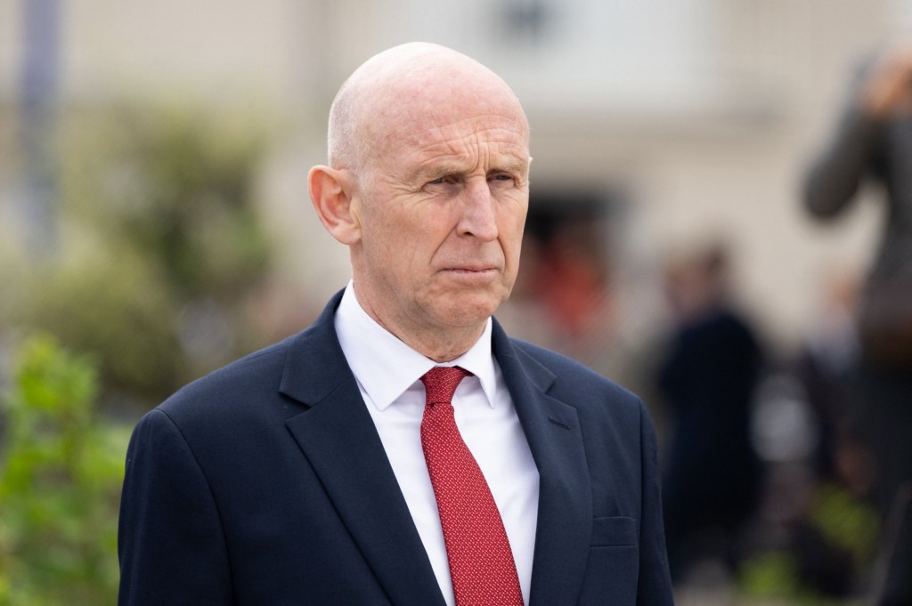 John Healey quits as defence secretary in letter to Keir Starmer
