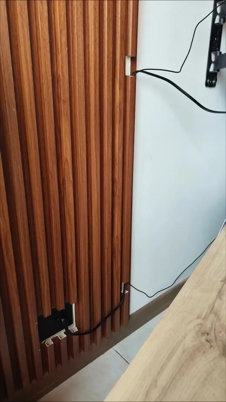 La OCU y los expertos en decoración coinciden sobre cómo ocultar los cables