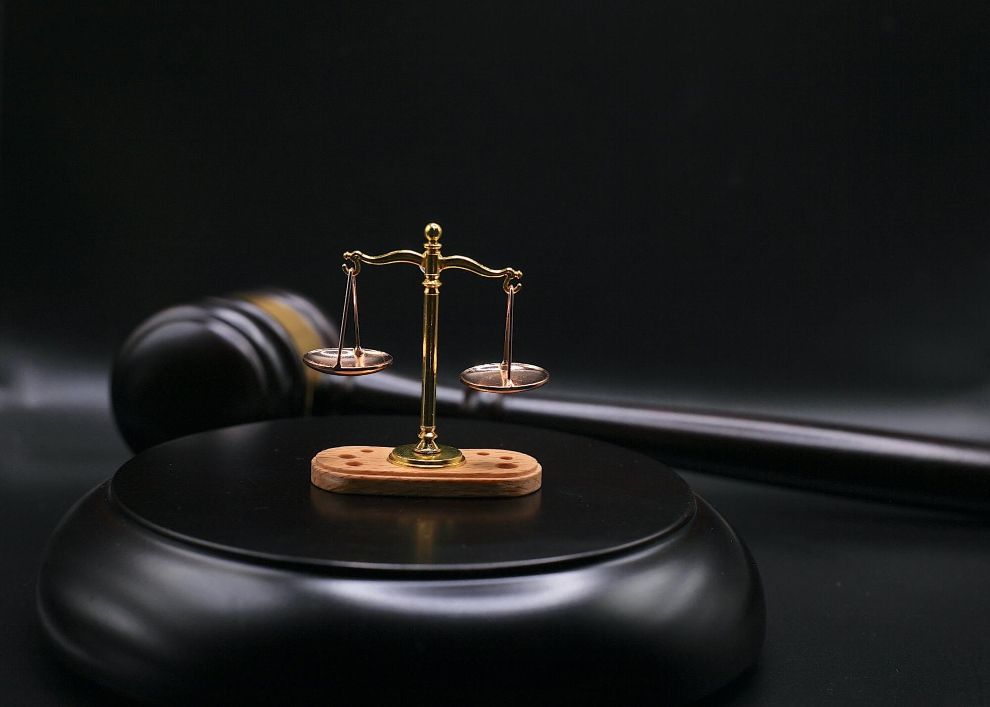 Bill restricting third‑party lawsuit funding heads to governor