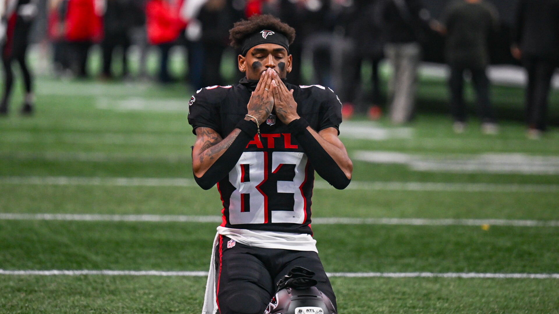 Bills sign WRs Deven Thompkins, Max Tomczak