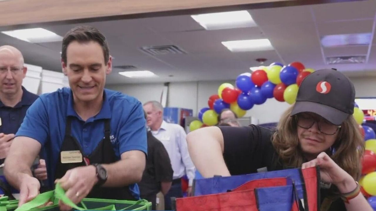 CBS Colorado anchor wins first in grocery bagging competition