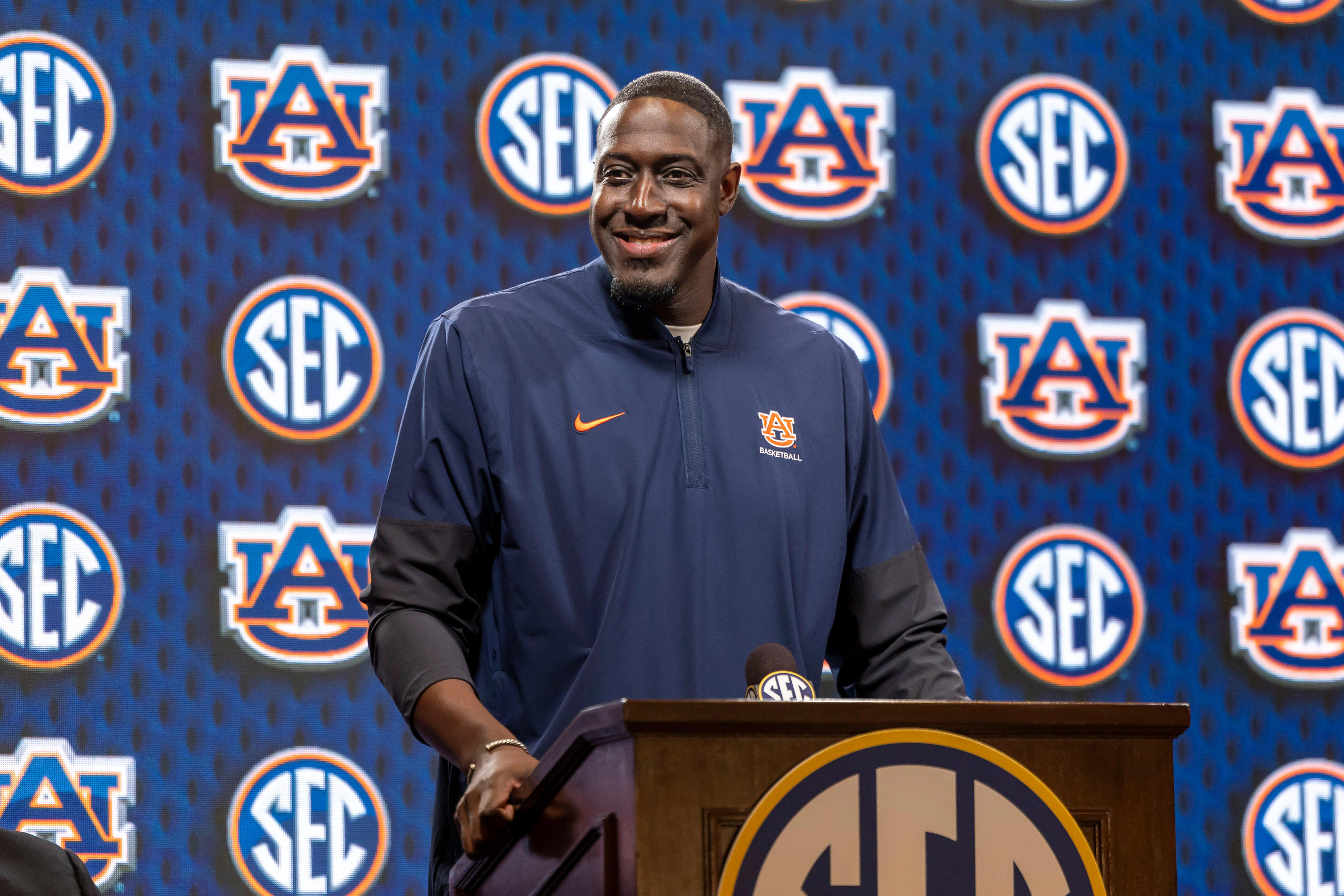 Top 2027 guard locks in official visit with Auburn women's basketball