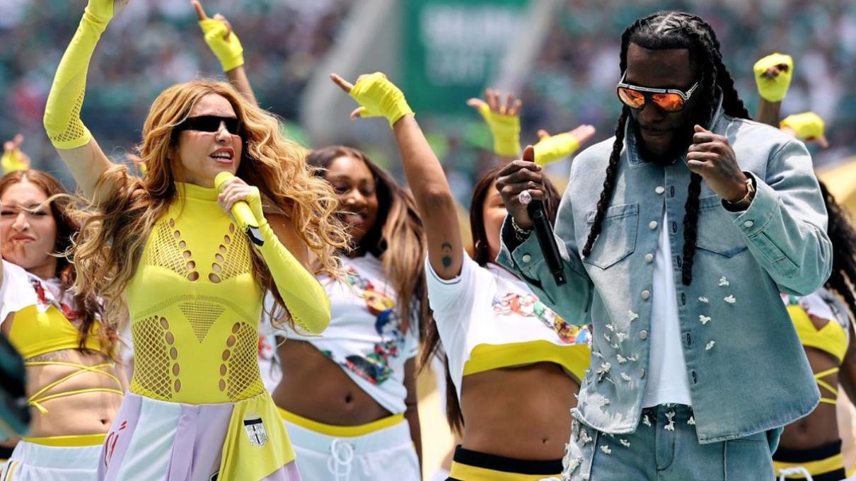 ¿Excesivo o merecido? Esto es lo que pagó Shakira por su outfit de ...
