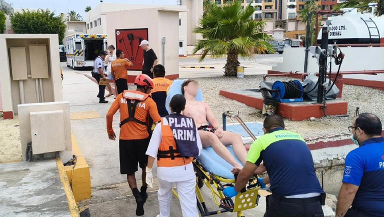 Extranjero es rescatado después de ser picado por medusa en Baja ...