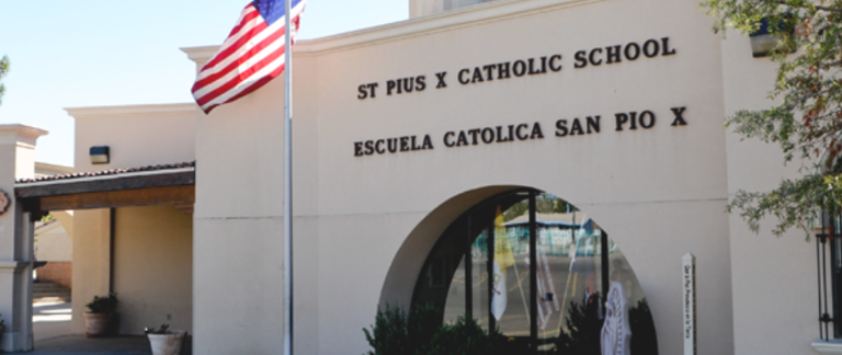 Anuncian cierre de la escuela católica St. Pius X en El Paso