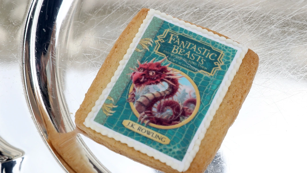 7 iconic foods and drinks from fiction
