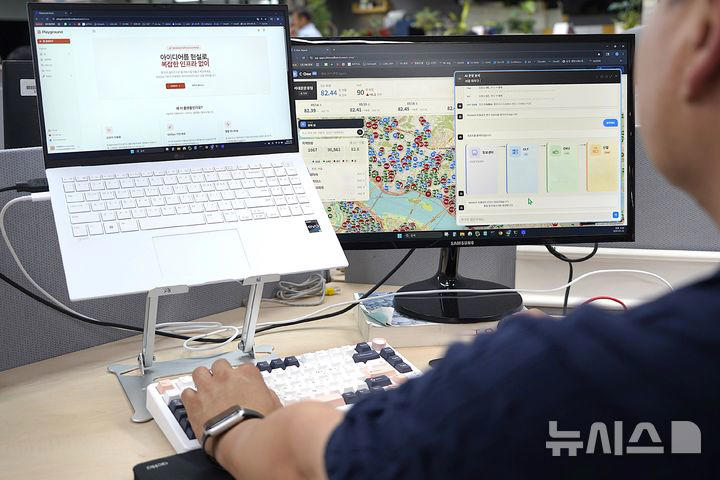 AI 대전환 못하면 도태… 재계, '업무효율' 넘어 '생존' 위한 AX 가속도