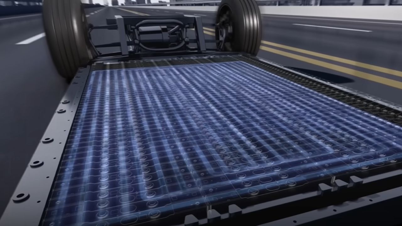 Chinese researchers unveiled a 500 watt-hour battery that could push an ...