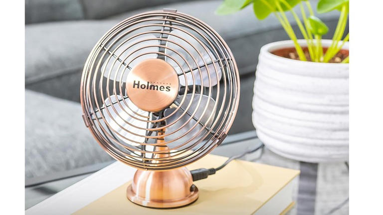 8 gadgets that bring analog charm to your workspace