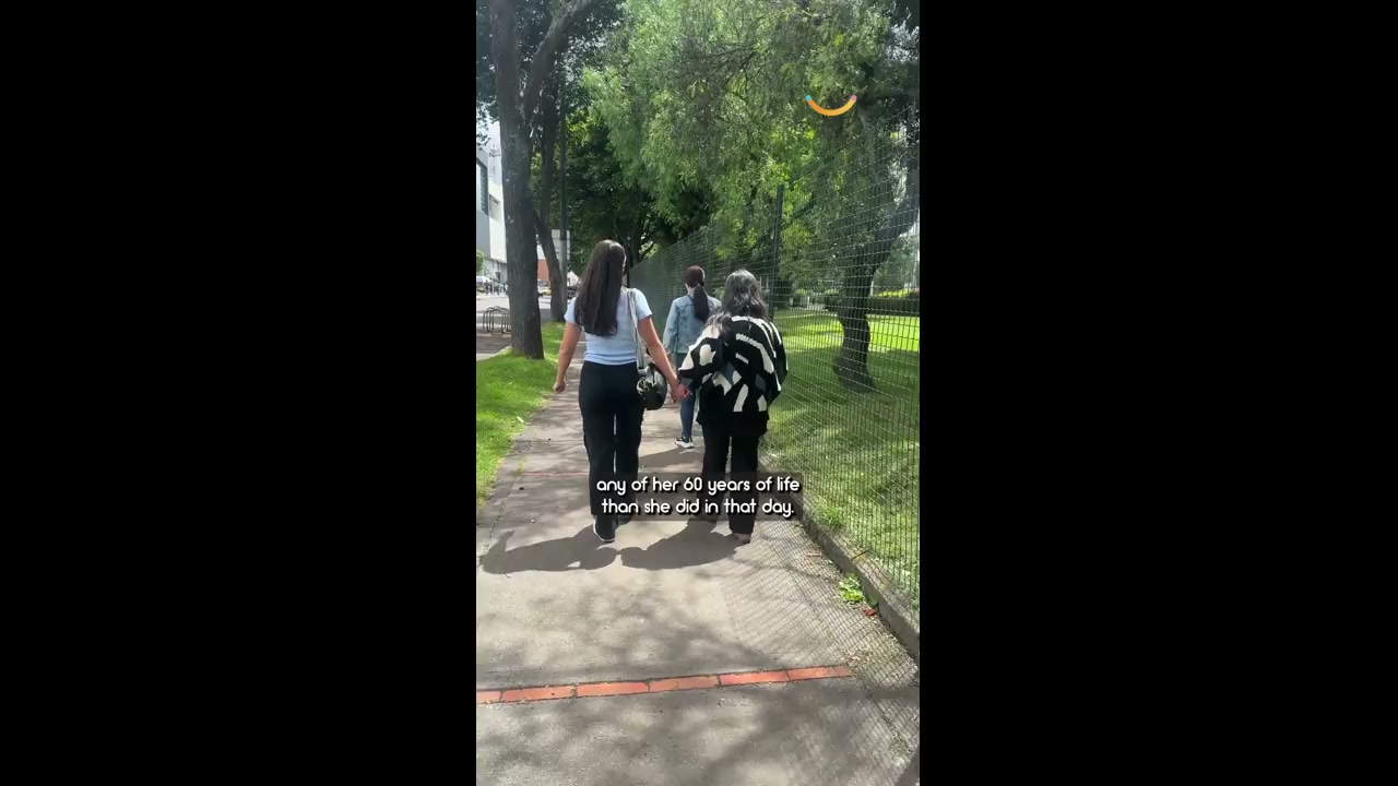 Adopted sisters who met via TikTok meet biological mom for first time ...